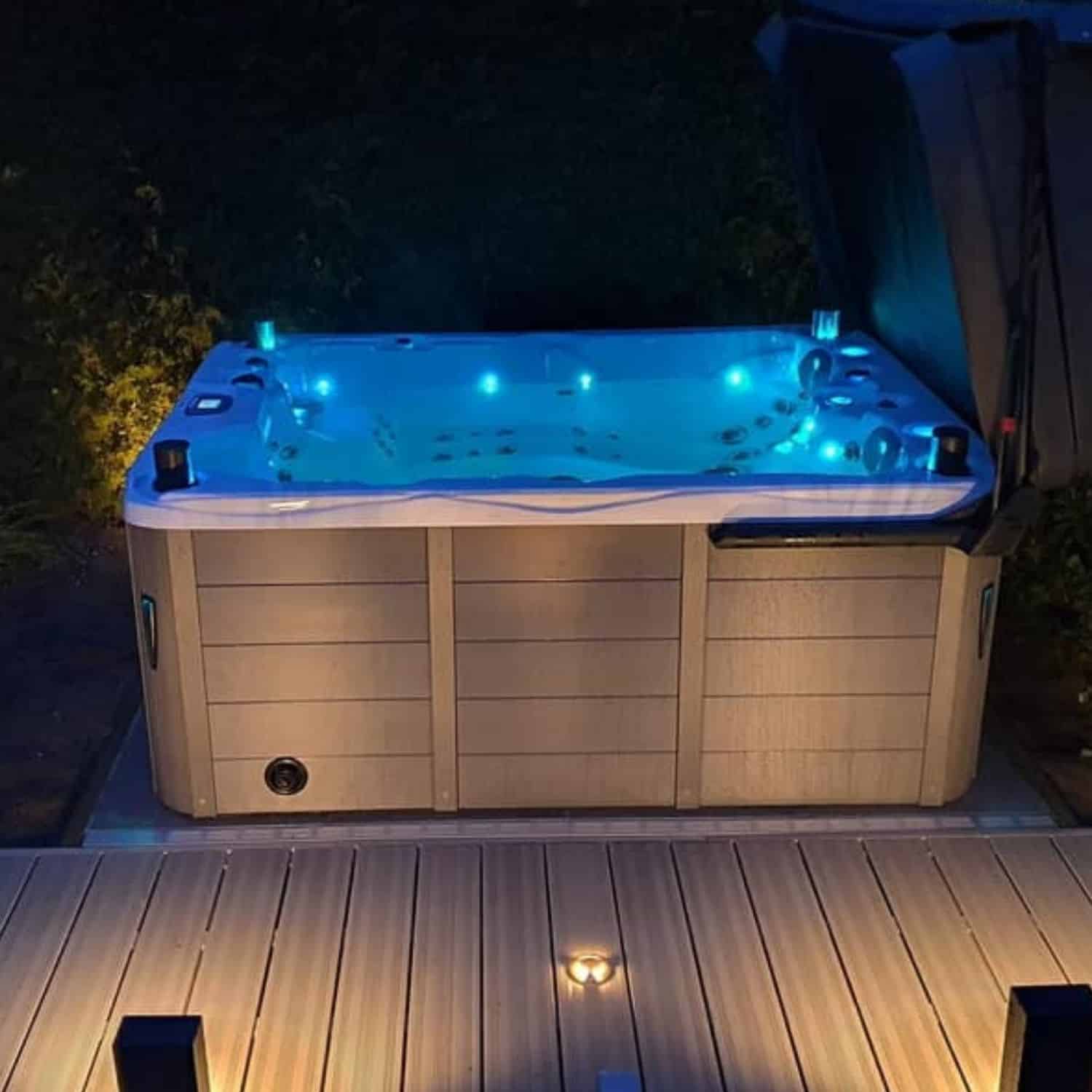 Extra sfeer in uw jacuzzi door LED-verlichting